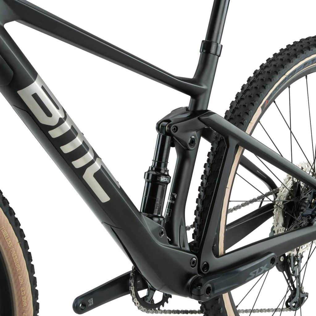 Avis BMC Fourstroke 01 THREE | Fiche produit complète ET avis